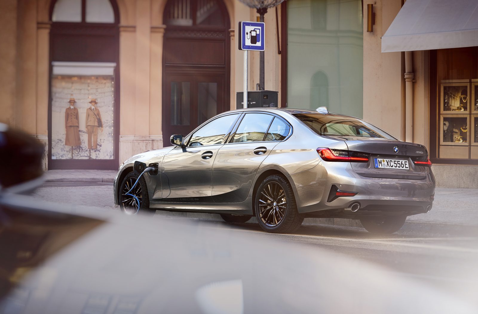 BMW Introduces Automatic eDrive Zones - BimmerFile